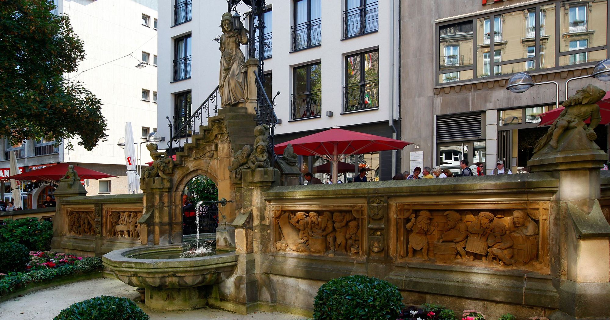 Monuments & Fountains in Cologne | Cologne Tourism