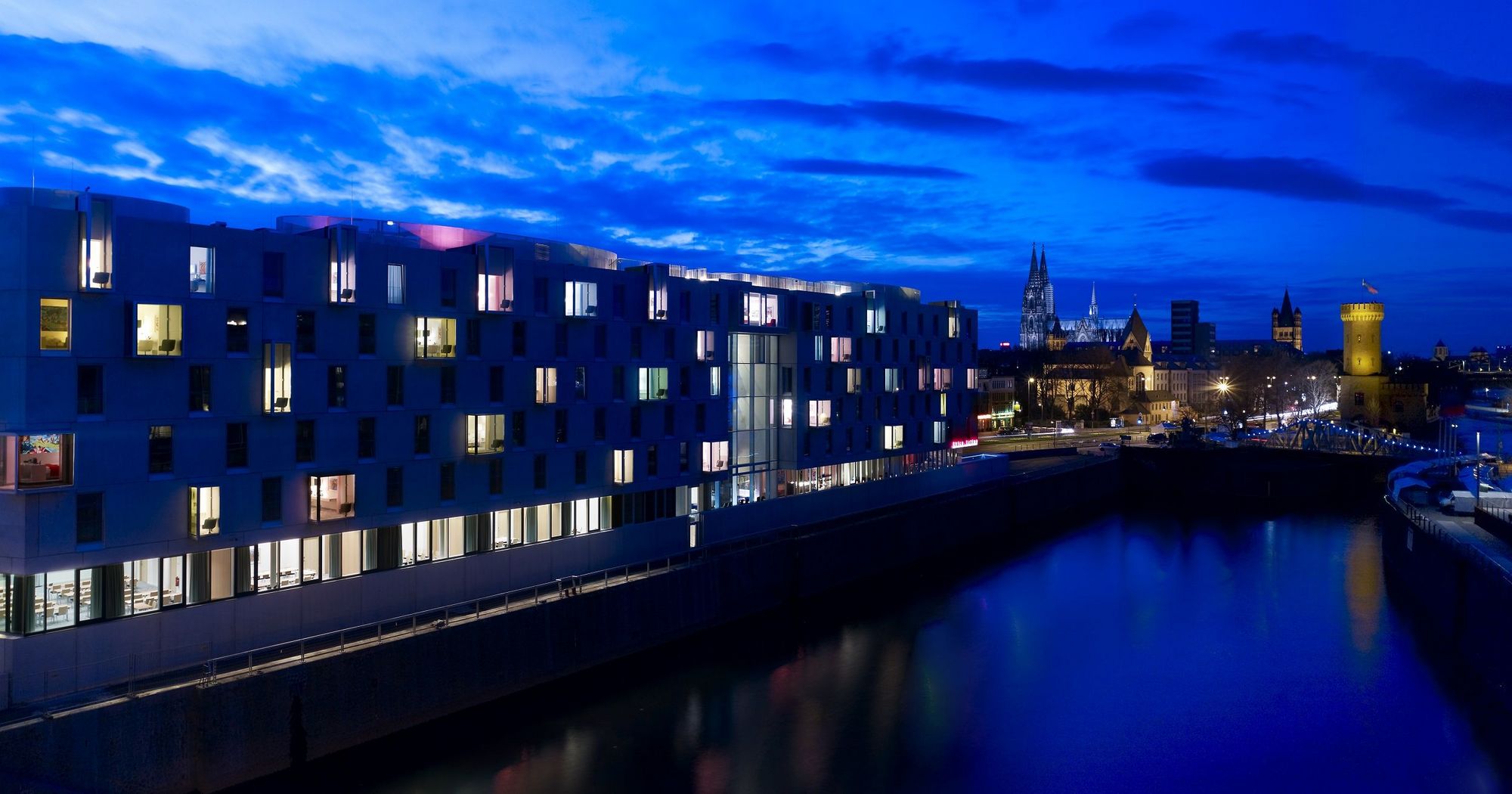 Booking: Plan an excursion to Cologne | Cologne Tourism